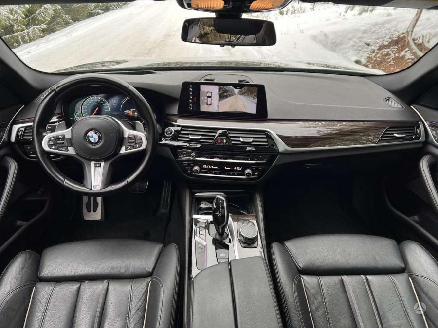 Black BMW 530 2017 in Utena, with an engine capacity of 2.99 L and mileage of 265 thousand km for 20950 €, photo 18 on AUTOMOTO.COM.LV
