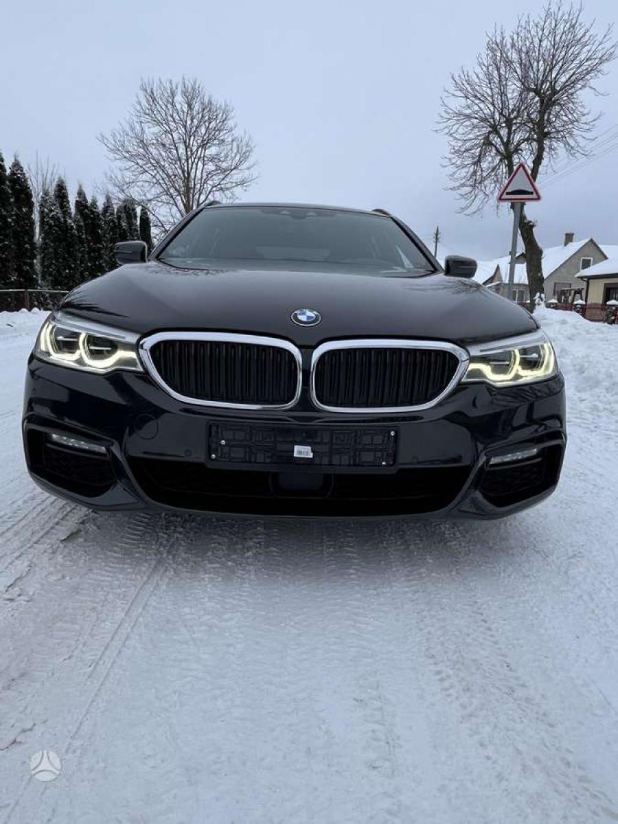 Black BMW 530 2017 in Vilnius, with an engine capacity of 2.99 L and mileage of 275 thousand km for 21600 €, photo 2 on AUTOMOTO.COM.LV