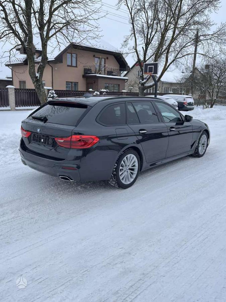 Black BMW 530 2017 in Vilnius, with an engine capacity of 2.99 L and mileage of 275 thousand km for 21600 €, photo 5 on AUTOMOTO.COM.LV