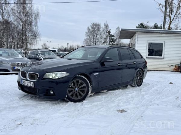 Black BMW 530 2017 in Riga, with an engine capacity of 3.00 L and mileage of 0 thousand km for 14500 €, photo 3 on AUTOMOTO.COM.LV