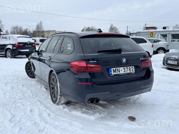 Black BMW 530 2017 in Riga, with an engine capacity of 3.00 L and mileage of 0 thousand km for 14500 €, photo 8 on AUTOMOTO.COM.LV