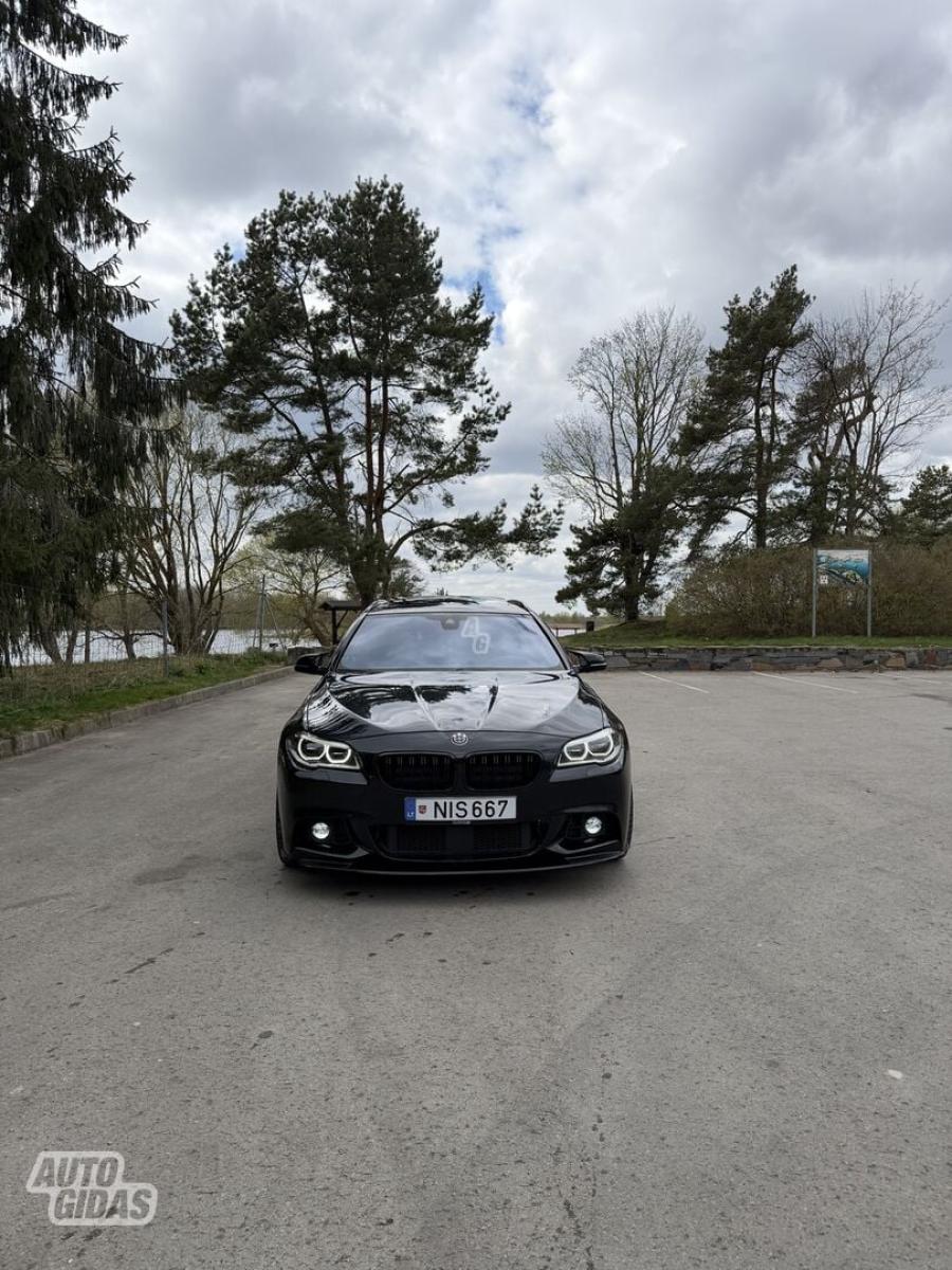 Black BMW 530 2017 in Siauliai, with an engine capacity of 3.00 L and mileage of 290 thousand km for 15000 €, photo 4 on AUTOMOTO.COM.LV