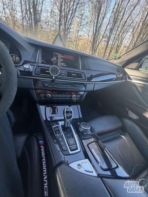 Black BMW 530 2017 in Siauliai, with an engine capacity of 3.00 L and mileage of 290 thousand km for 15000 €, photo 13 on AUTOMOTO.COM.LV