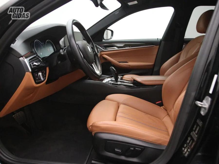 Black BMW 530 2017 in Vilnius, with an engine capacity of 3.00 L and mileage of 195 thousand km for 21899 €, photo 5 on AUTOMOTO.COM.LV