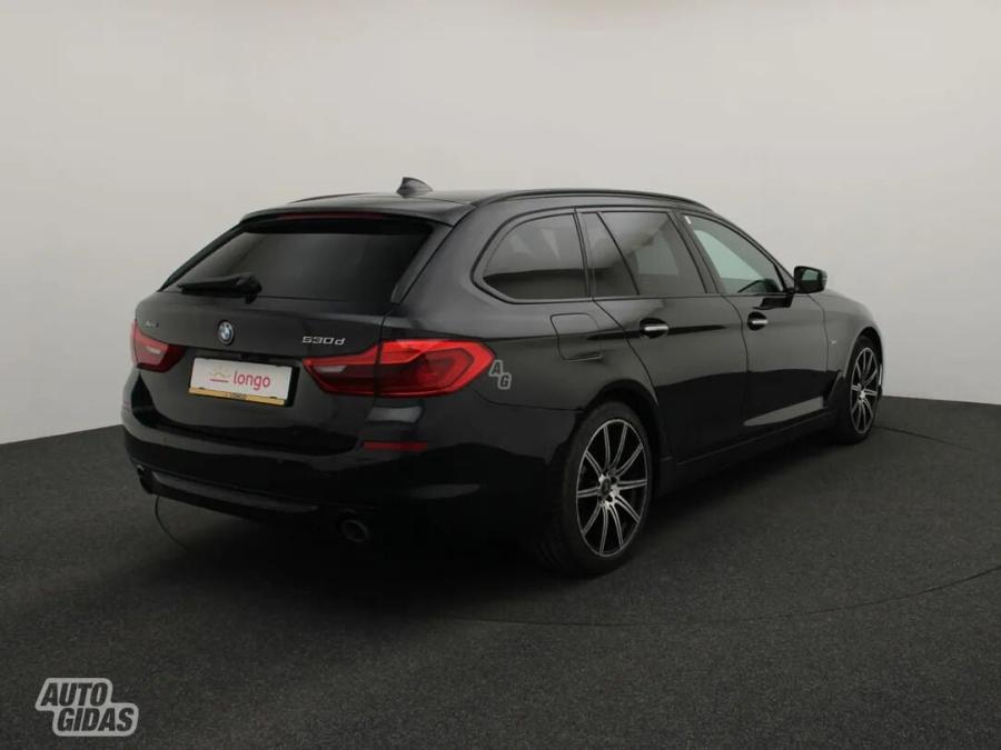 Black BMW 530 2017 in Vilnius, with an engine capacity of 3.00 L and mileage of 195 thousand km for 21899 €, photo 9 on AUTOMOTO.COM.LV