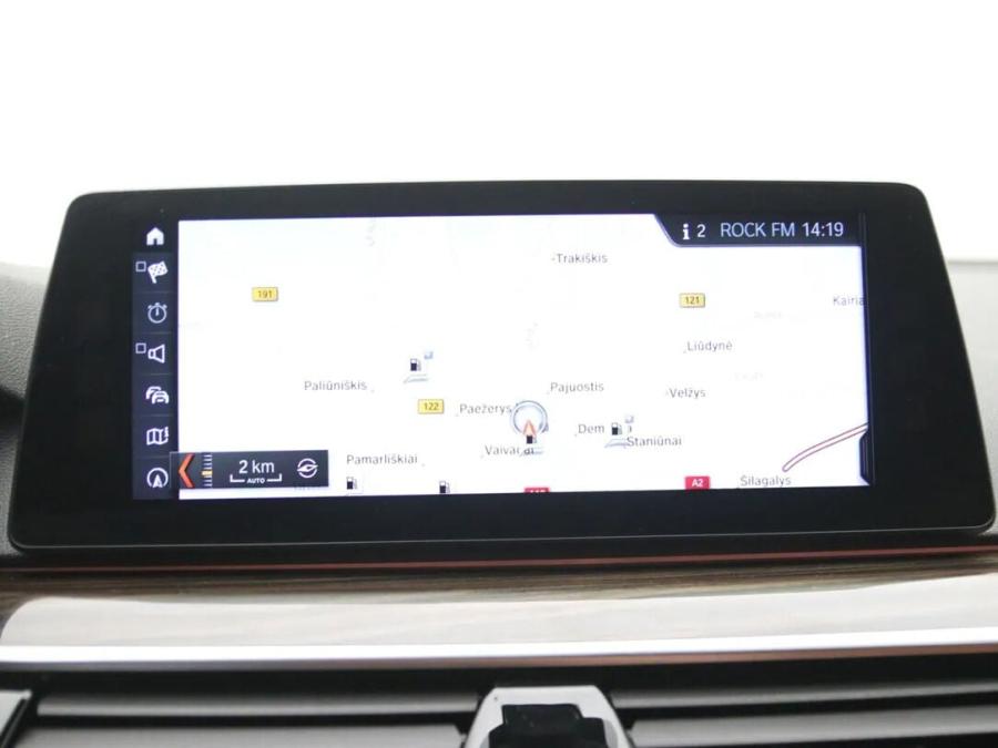 Black BMW 530 2017 in Vilnius, with an engine capacity of 3.00 L and mileage of 195 thousand km for 21899 €, photo 25 on AUTOMOTO.COM.LV