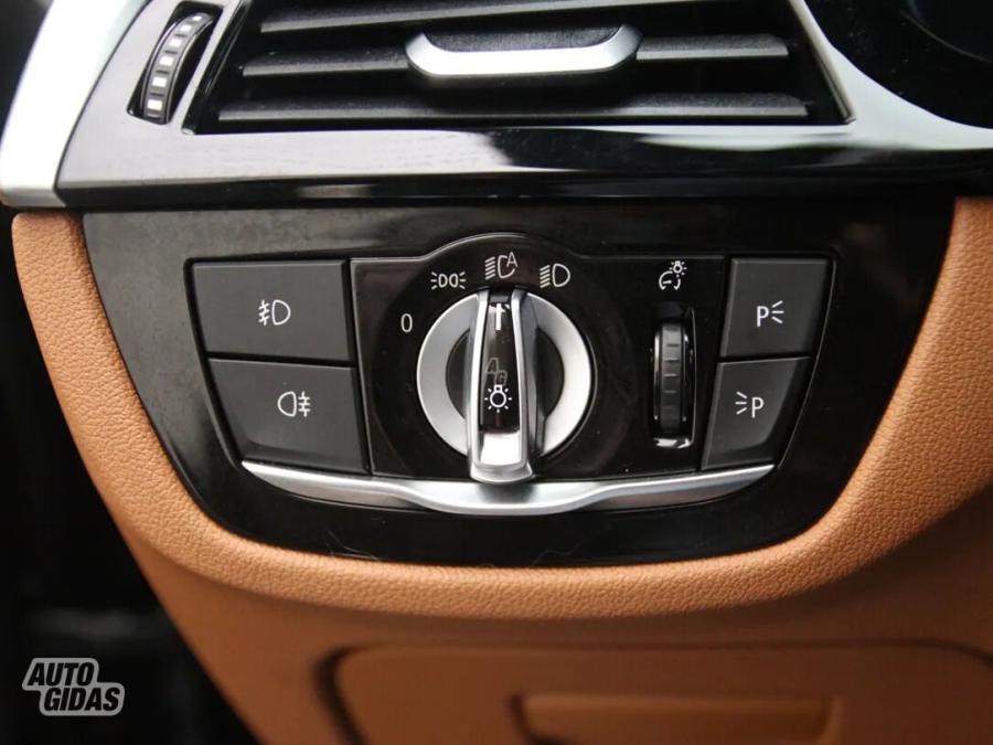 Black BMW 530 2017 in Vilnius, with an engine capacity of 3.00 L and mileage of 195 thousand km for 21899 €, photo 28 on AUTOMOTO.COM.LV
