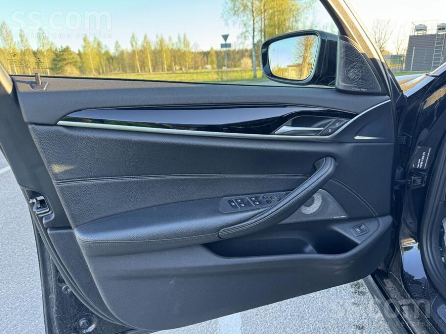 Melns BMW 530 2017 Valmiera, ar dzinēja tilpumu 3.00 L un nobraukumu 249 tūkst. km par 22500 €, foto 10 vietnē AUTOMOTO.COM.LV