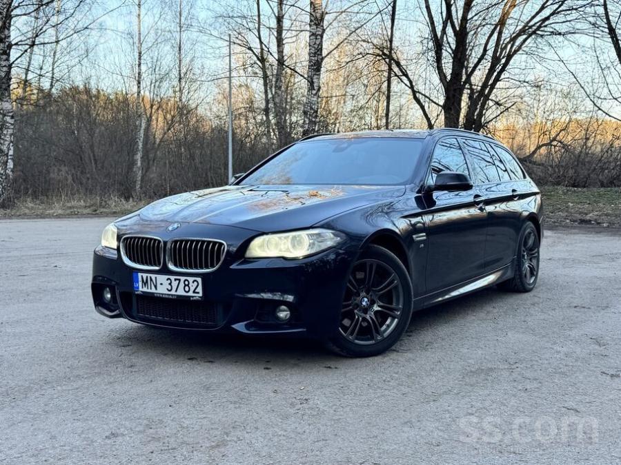Black BMW 530 2017 in Riga, with an engine capacity of 3.00 L and mileage of 271 thousand km for 11500 €, photo 3 on AUTOMOTO.COM.LV