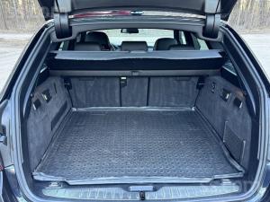 Black BMW 530 2017 in Riga, with an engine capacity of 3.00 L and mileage of 271 thousand km for 11500 €, photo 11 on AUTOMOTO.COM.LV
