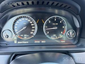 Black BMW 530 2017 in Riga, with an engine capacity of 3.00 L and mileage of 271 thousand km for 11500 €, photo 23 on AUTOMOTO.COM.LV