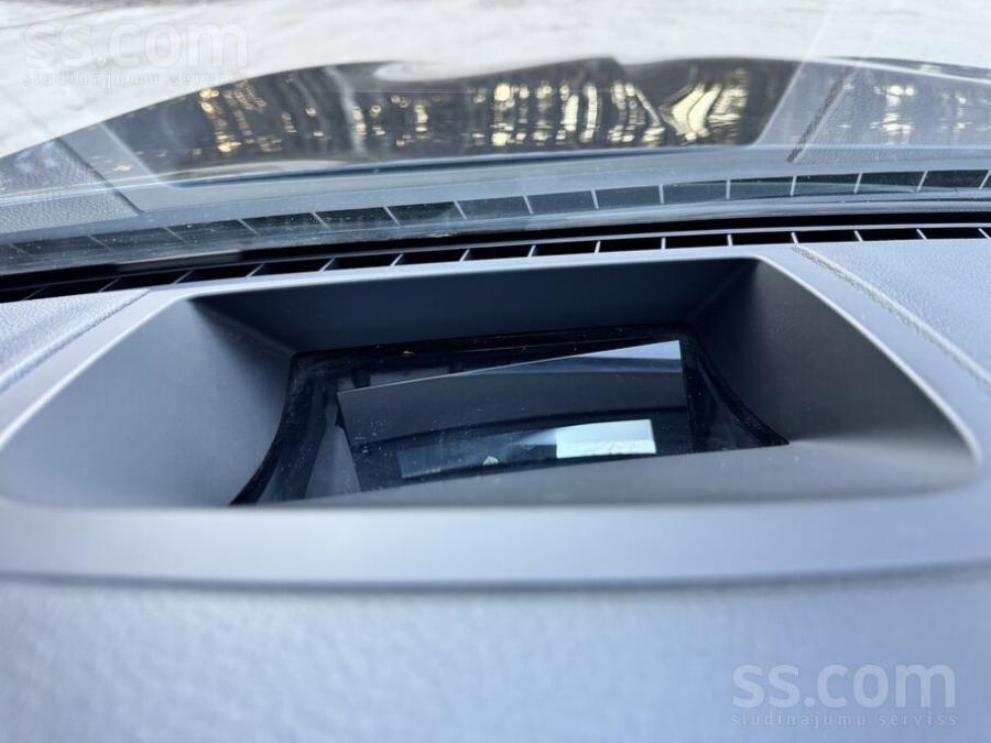 Black BMW 530 2017 in Riga, with an engine capacity of 3.00 L and mileage of 271 thousand km for 11500 €, photo 24 on AUTOMOTO.COM.LV