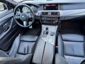 Black BMW 530 2017 in Riga, with an engine capacity of 3.00 L and mileage of 271 thousand km for 11500 €, photo 32 on AUTOMOTO.COM.LV