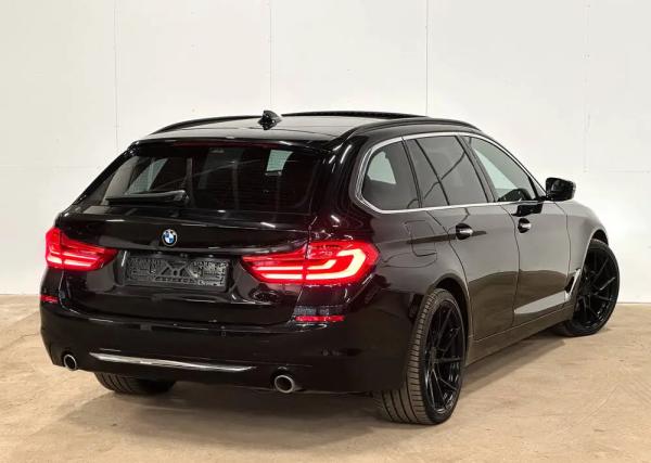Black BMW 530 2017 in Jurmala, with an engine capacity of 3.00 L and mileage of 218 thousand km for 19995 €, photo 9 on AUTOMOTO.COM.LV