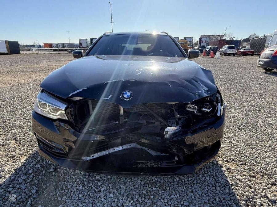 Melns BMW 530 2017 Viļņa, ar dzinēja tilpumu 2.00 L un nobraukumu 156 tūkst. km par 11500 €, foto 4 vietnē AUTOMOTO.COM.LV