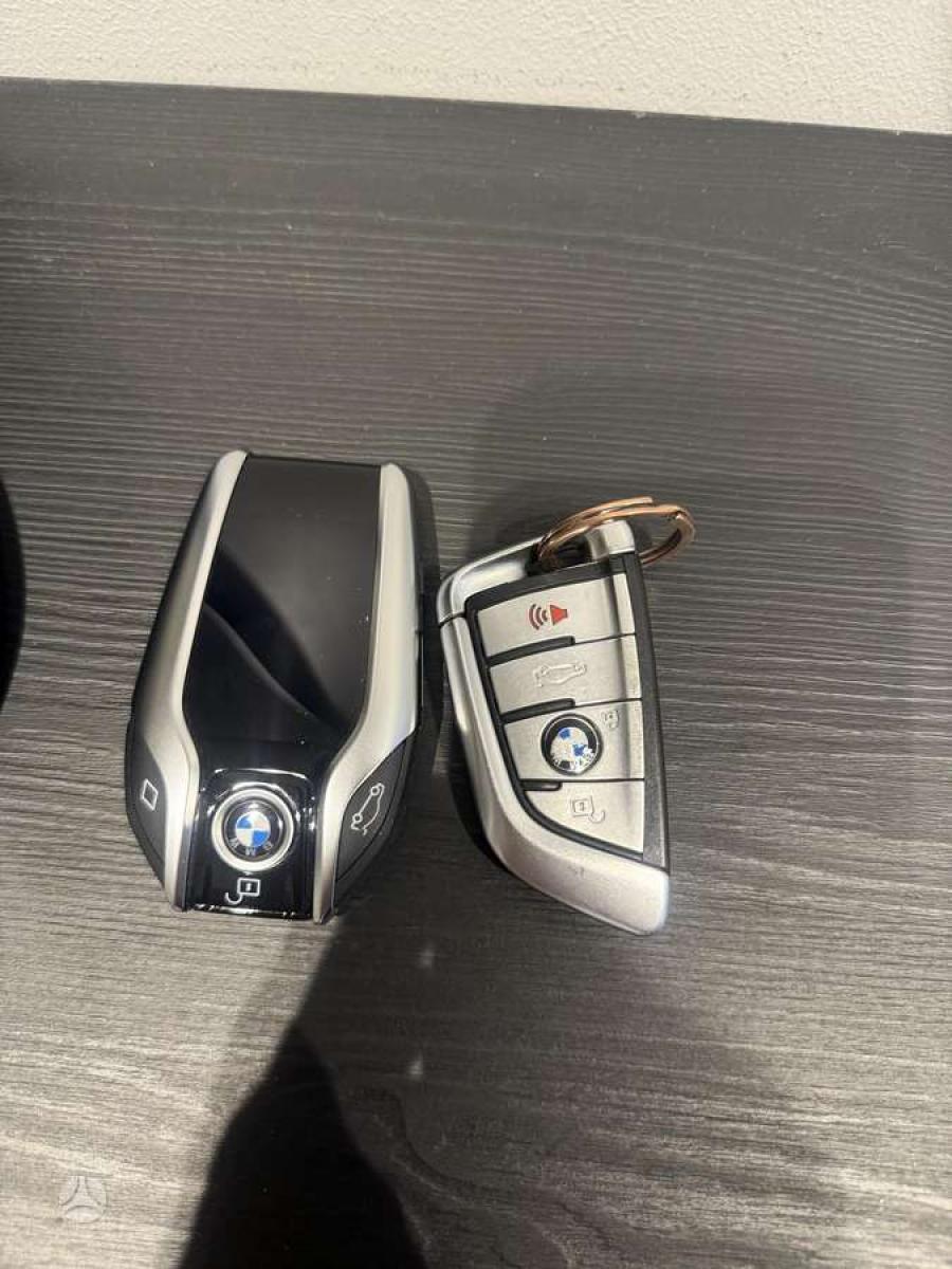 Melns BMW 530 2017 Viļņa, ar dzinēja tilpumu 2.00 L un nobraukumu 156 tūkst. km par 11500 €, foto 24 vietnē AUTOMOTO.COM.LV