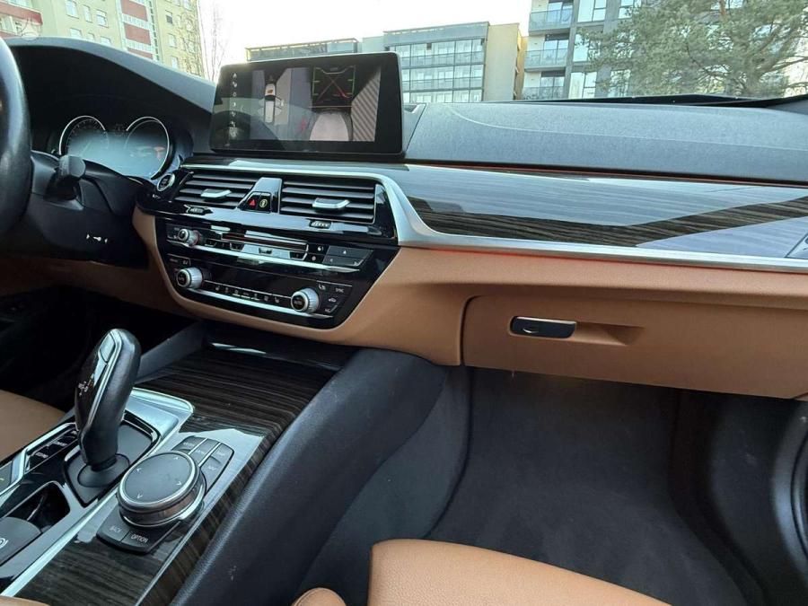 Melns BMW 530 2017 Viļņa, ar dzinēja tilpumu 2.00 L un nobraukumu 156 tūkst. km par 11500 €, foto 36 vietnē AUTOMOTO.COM.LV