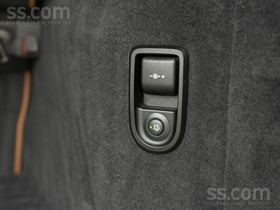 Черный БМВ 530 2017 в Резекне, объемом двигателя 3.00 л и пробегом 265 тыс. км за 18990 €, фото 28 на AUTOMOTO.COM.LV