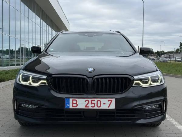 Melns BMW 530 2017 Rēzekne, ar dzinēja tilpumu 3.00 L un nobraukumu 265 tūkst. km par 18990 €, foto 1 vietnē AUTOMOTO.COM.LV