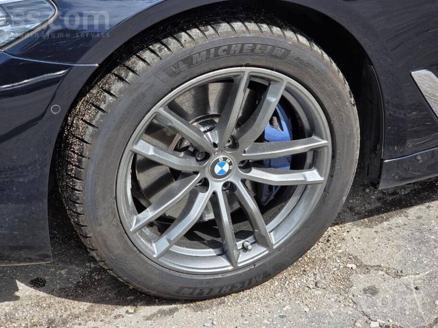 Melns BMW 530 2017 Rīga, ar dzinēja tilpumu 3.00 L un nobraukumu 274 tūkst. km par 16950 €, foto 18 vietnē AUTOMOTO.COM.LV