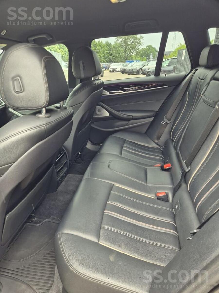 Melns BMW 530 2017 Rīga, ar dzinēja tilpumu 3.00 L un nobraukumu 253 tūkst. km par 21990 €, foto 12 vietnē AUTOMOTO.COM.LV