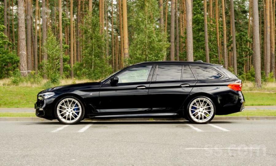 Black BMW 530 2017 in Riga, with an engine capacity of 3.00 L and mileage of 253 thousand km for 21990 €, photo 6 on AUTOMOTO.COM.LV
