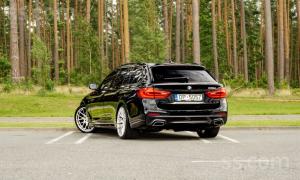 Black BMW 530 2017 in Riga, with an engine capacity of 3.00 L and mileage of 253 thousand km for 21990 €, photo 9 on AUTOMOTO.COM.LV