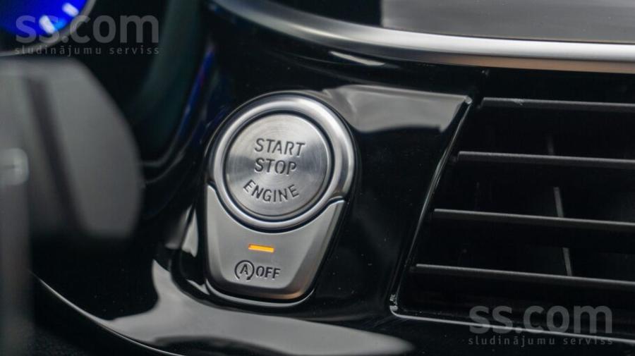 Black BMW 530 2017 in Riga, with an engine capacity of 3.00 L and mileage of 253 thousand km for 21990 €, photo 21 on AUTOMOTO.COM.LV