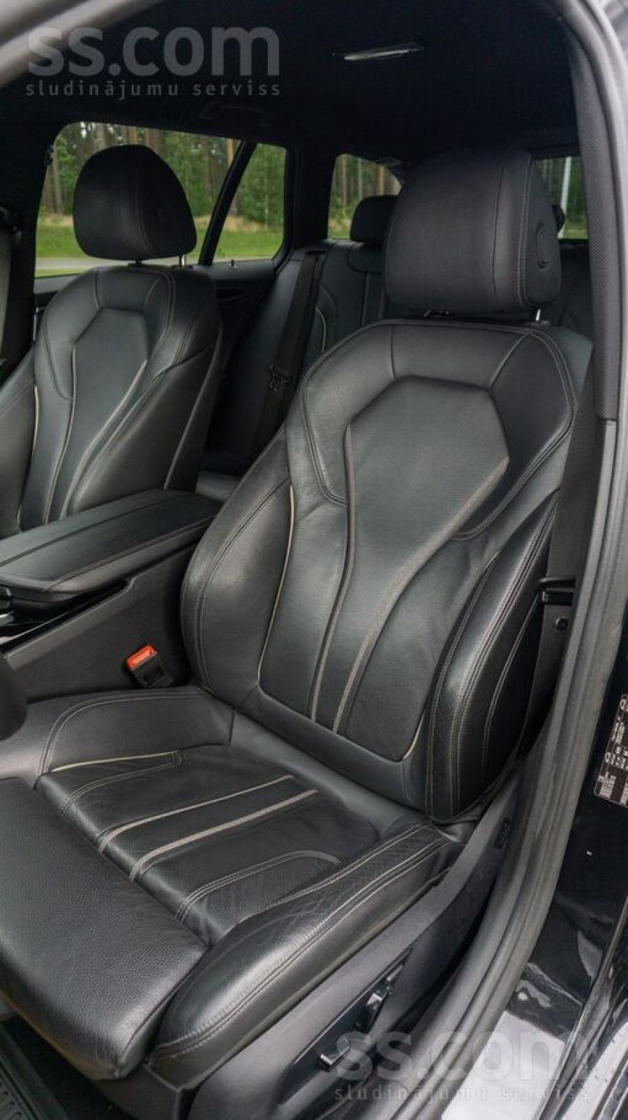Black BMW 530 2017 in Riga, with an engine capacity of 3.00 L and mileage of 253 thousand km for 21990 €, photo 31 on AUTOMOTO.COM.LV
