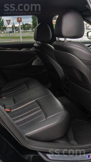 Black BMW 530 2017 in Riga, with an engine capacity of 3.00 L and mileage of 253 thousand km for 21990 €, photo 33 on AUTOMOTO.COM.LV