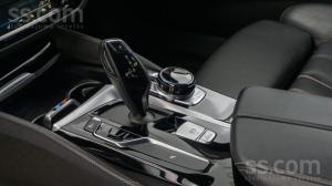 Black BMW 530 2017 in Riga, with an engine capacity of 3.00 L and mileage of 253 thousand km for 21990 €, photo 15 on AUTOMOTO.COM.LV