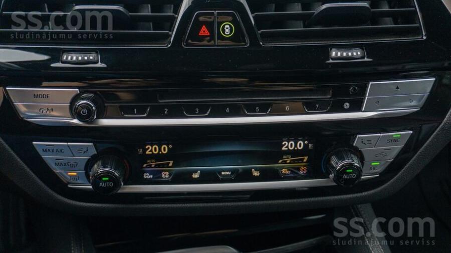 Black BMW 530 2017 in Riga, with an engine capacity of 3.00 L and mileage of 253 thousand km for 21990 €, photo 17 on AUTOMOTO.COM.LV