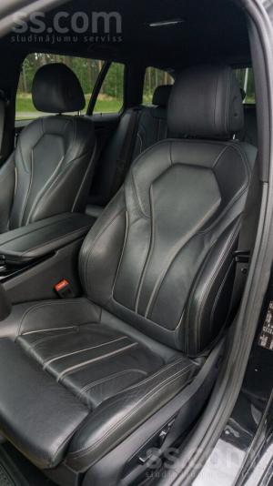 Black BMW 530 2017 in Riga, with an engine capacity of 3.00 L and mileage of 253 thousand km for 21990 €, photo 30 on AUTOMOTO.COM.LV