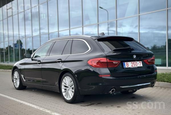 BMW 530 2017 in Rezekne on AUTOMOTO.COM.LV Black BMW 530 2017 in Rezekne, with an engine capacity of 3.00 L and mileage of 192 thousand km for 18990 €, photo 6 on AUTOMOTO.COM.LV