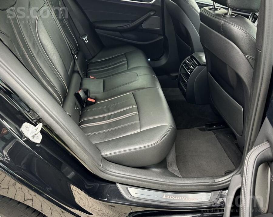 Melns BMW 530 2017 Rēzekne, ar dzinēja tilpumu 3.00 L un nobraukumu 192 tūkst. km par 18990 €, foto 20 vietnē AUTOMOTO.COM.LV