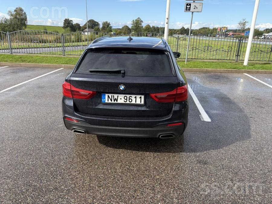 Black BMW 530 2017 in Riga, with an engine capacity of 3.00 L and mileage of 362 thousand km for 18000 €, photo 5 on AUTOMOTO.COM.LV