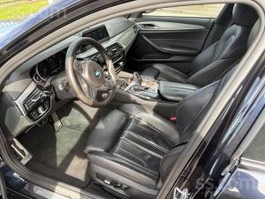 Black BMW 530 2017 in Riga, with an engine capacity of 3.00 L and mileage of 362 thousand km for 18000 €, photo 6 on AUTOMOTO.COM.LV