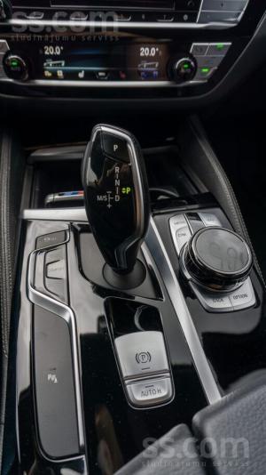 Melns BMW 530 2017 Rīga, ar dzinēja tilpumu 3.00 L un nobraukumu 253 tūkst. km par 20590 €, foto 16 vietnē AUTOMOTO.COM.LV