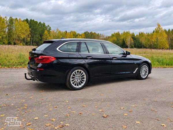 Black BMW 530 2017 in Vilnius, with an engine capacity of 3.00 L and mileage of 289 thousand km for 13850 €, photo 4 on AUTOMOTO.COM.LV