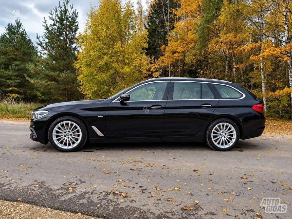 Black BMW 530 2017 in Vilnius, with an engine capacity of 3.00 L and mileage of 289 thousand km for 13850 €, photo 7 on AUTOMOTO.COM.LV