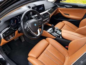 Melns BMW 530 2017 Viļņa, ar dzinēja tilpumu 3.00 L un nobraukumu 289 tūkst. km par 13850 €, foto 17 vietnē AUTOMOTO.COM.LV