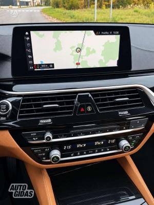 Melns BMW 530 2017 Viļņa, ar dzinēja tilpumu 3.00 L un nobraukumu 289 tūkst. km par 13850 €, foto 28 vietnē AUTOMOTO.COM.LV