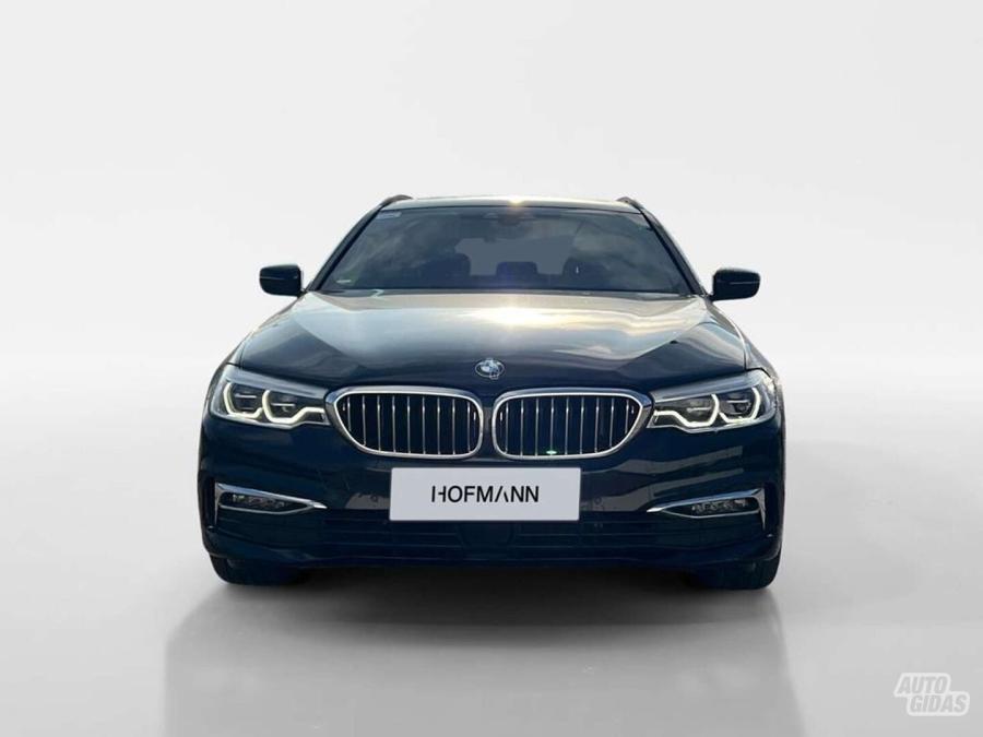 Black BMW 530 2018 in Kaunas, with an engine capacity of 2.00 L and mileage of 88 thousand km for 32587 €, photo 2 on AUTOMOTO.COM.LV