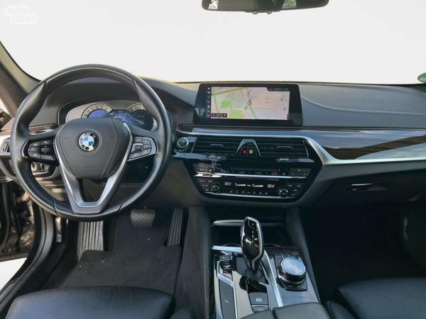 Black BMW 530 2018 in Kaunas, with an engine capacity of 2.00 L and mileage of 88 thousand km for 32496 €, photo 10 on AUTOMOTO.COM.LV