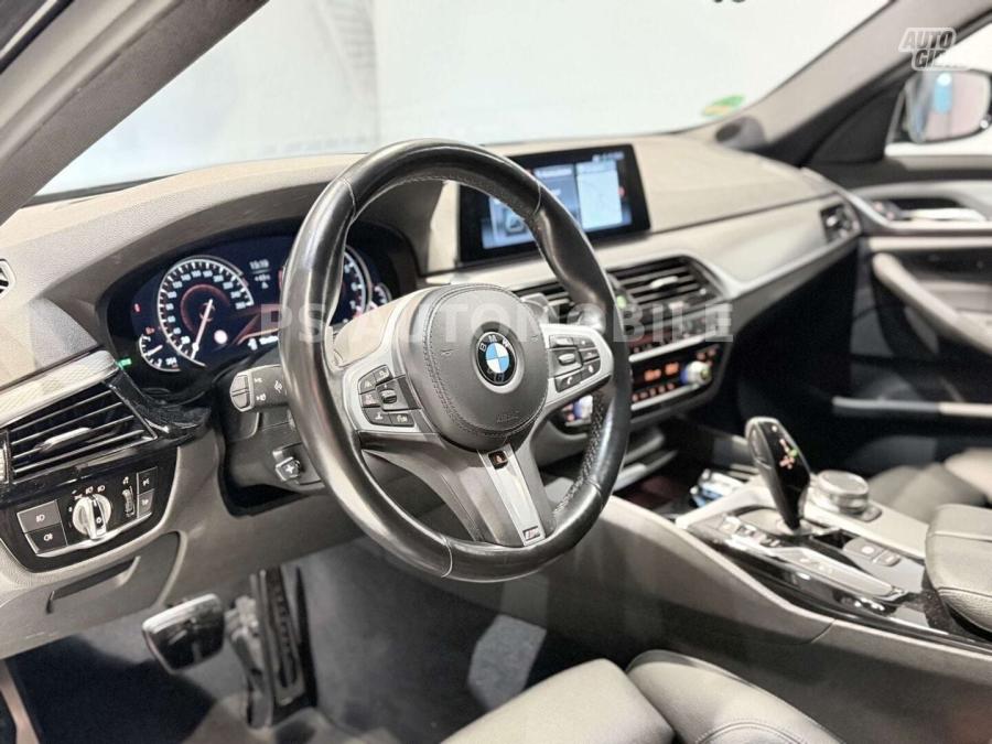Melns BMW 530 2018 Kauņa, ar dzinēja tilpumu 2.00 L un nobraukumu 94 tūkst. km par 31659 €, foto 12 vietnē AUTOMOTO.COM.LV
