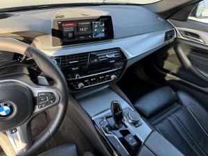 Melns BMW 530 2018 Kauņa, ar dzinēja tilpumu 2.99 L un nobraukumu 275 tūkst. km par 19500 €, foto 18 vietnē AUTOMOTO.COM.LV