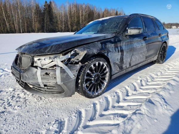 Melns BMW 530 2018 Kauņa, ar dzinēja tilpumu 2.99 L un nobraukumu 210 tūkst. km par 9600 €, foto 1 vietnē AUTOMOTO.COM.LV