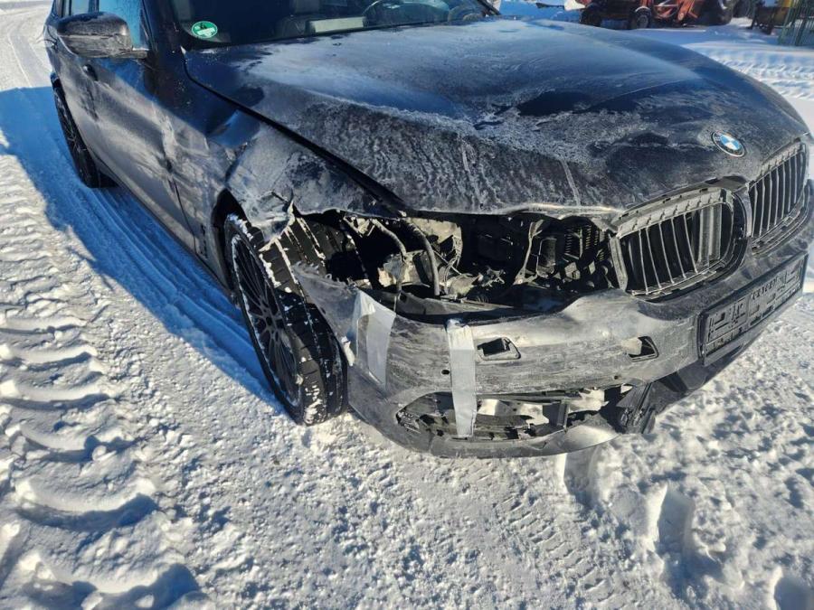Melns BMW 530 2018 Kauņa, ar dzinēja tilpumu 2.99 L un nobraukumu 210 tūkst. km par 9600 €, foto 3 vietnē AUTOMOTO.COM.LV