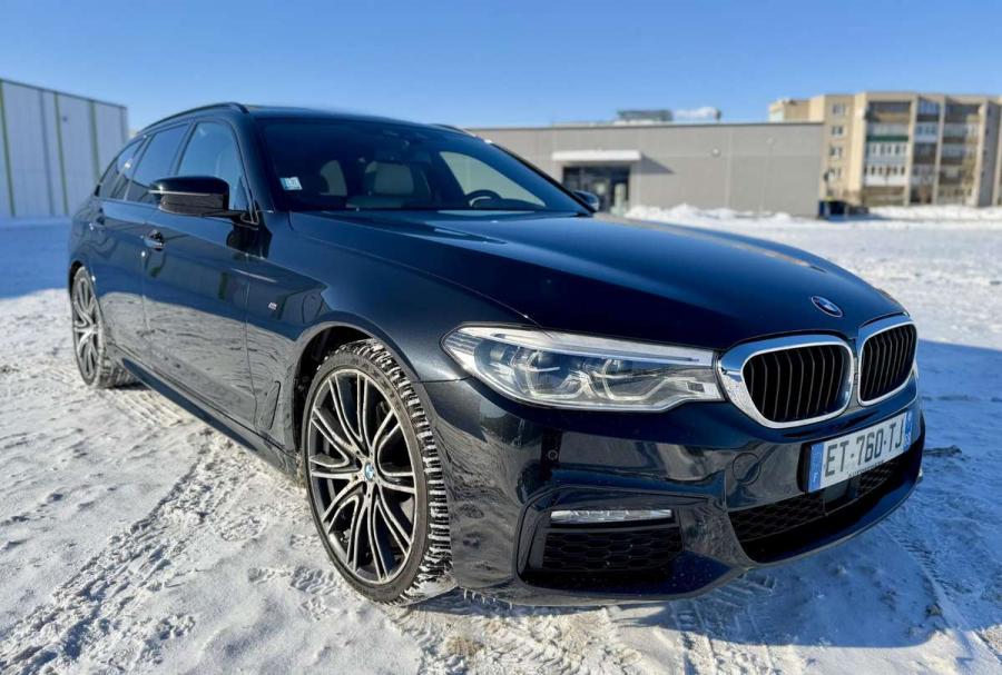 Melns BMW 530 2018 Viļņa, ar dzinēja tilpumu 2.99 L un nobraukumu 294 tūkst. km par 19999 €, foto 2 vietnē AUTOMOTO.COM.LV