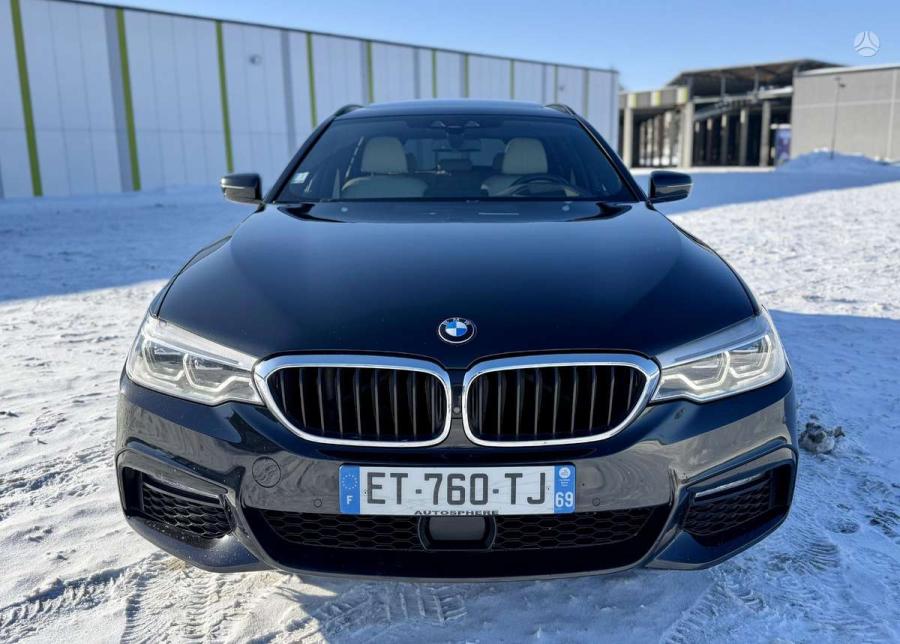 Melns BMW 530 2018 Viļņa, ar dzinēja tilpumu 2.99 L un nobraukumu 294 tūkst. km par 19999 €, foto 3 vietnē AUTOMOTO.COM.LV
